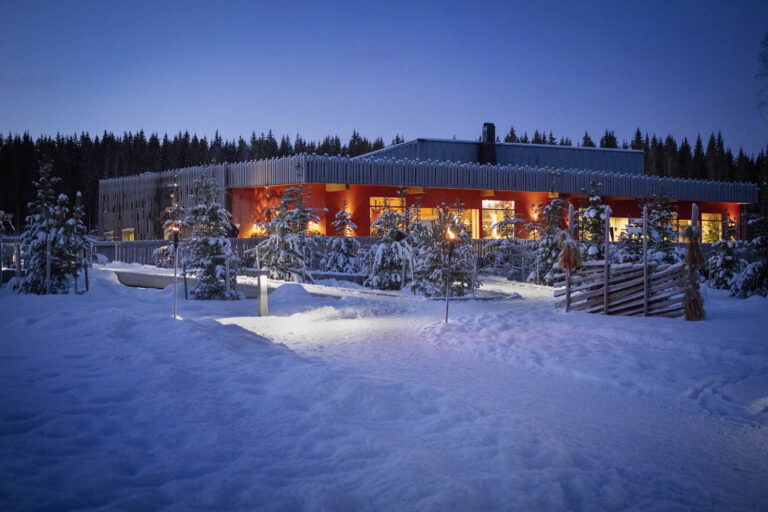 Wood Hotel Brumunddal | Hotell i verdens høyeste trehus – Frich’s